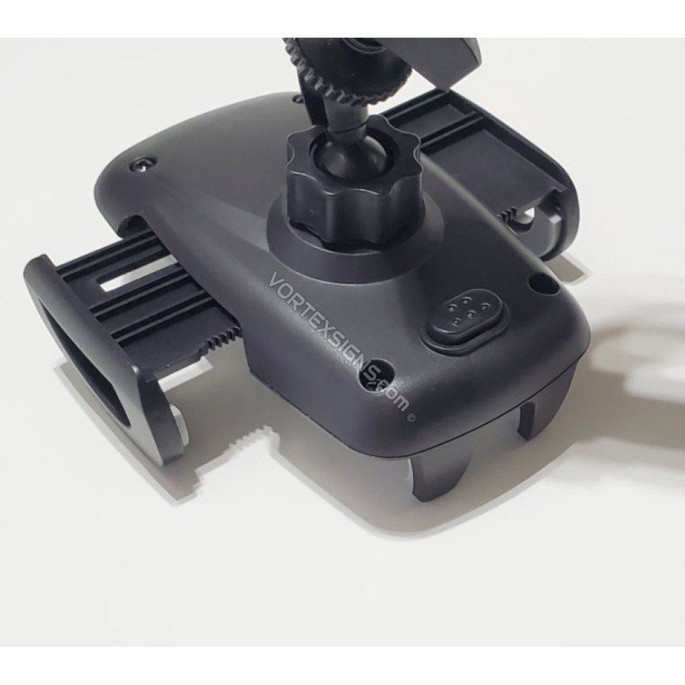WOW! Mercedes GLE GLC GLS dashboard cell phone mount